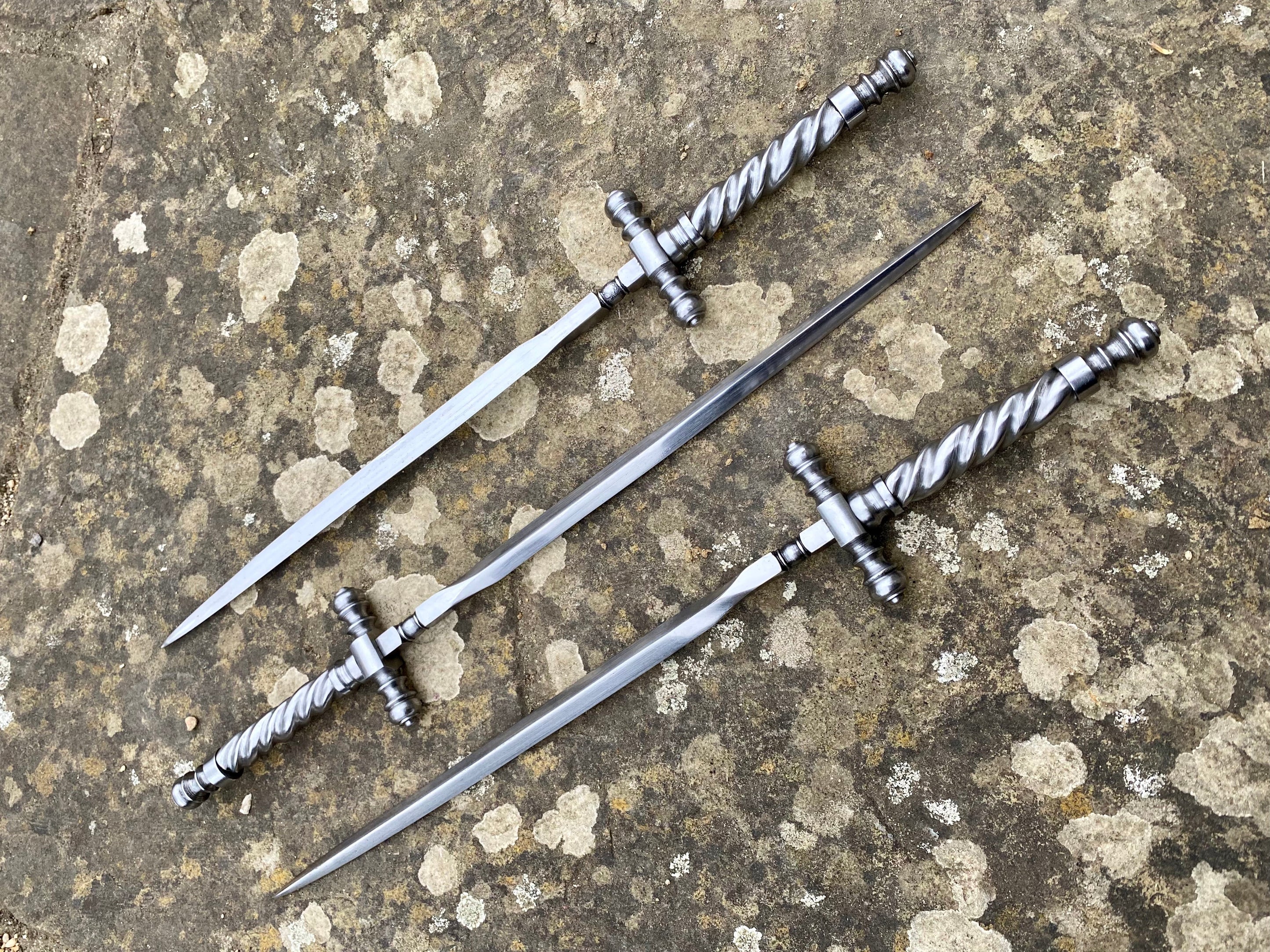 Medieval daggers, handmade, historically accurate - Tod Cutler
