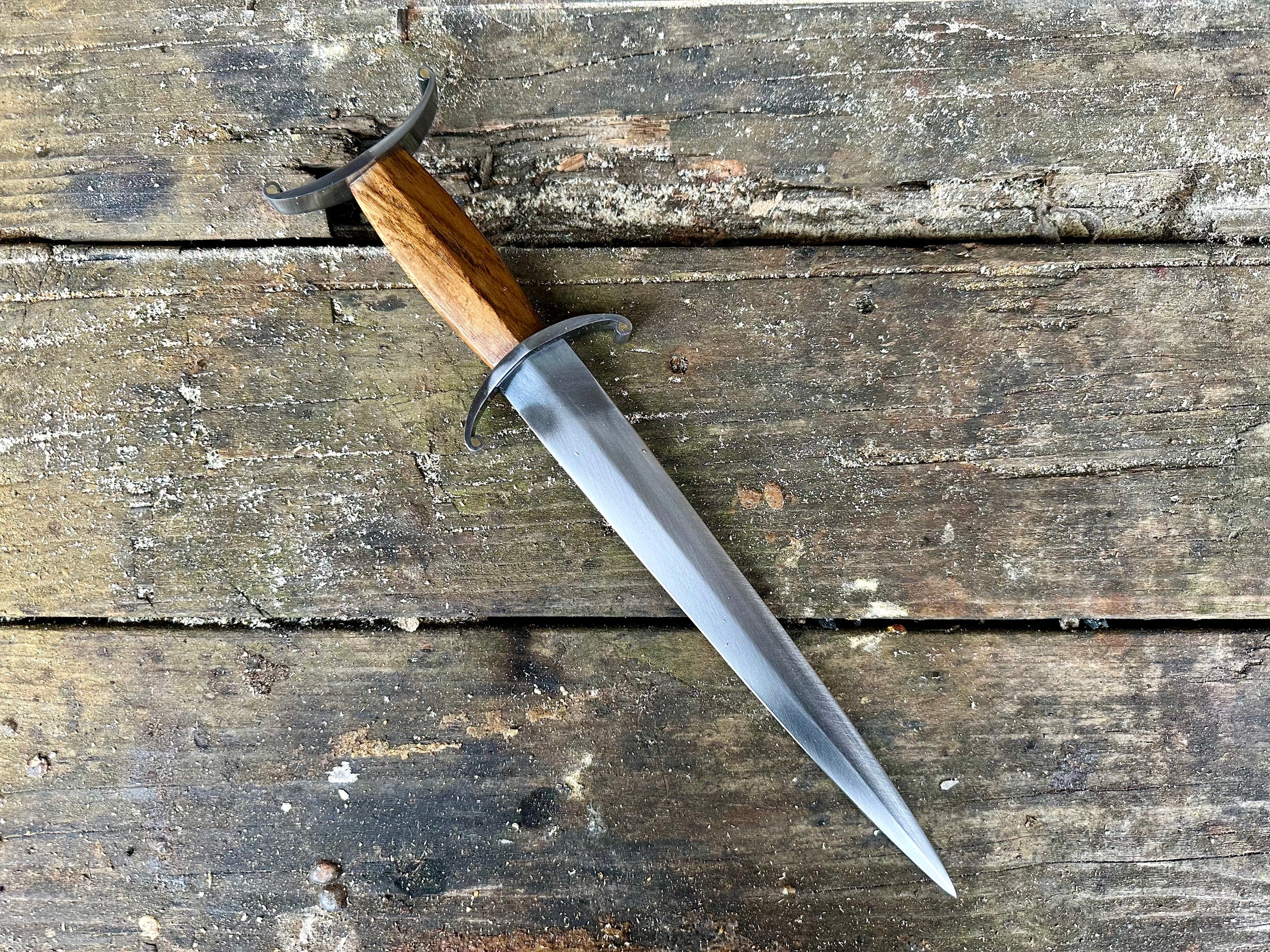 Antennae Medieval Quillon Dagger – Tod Cutler