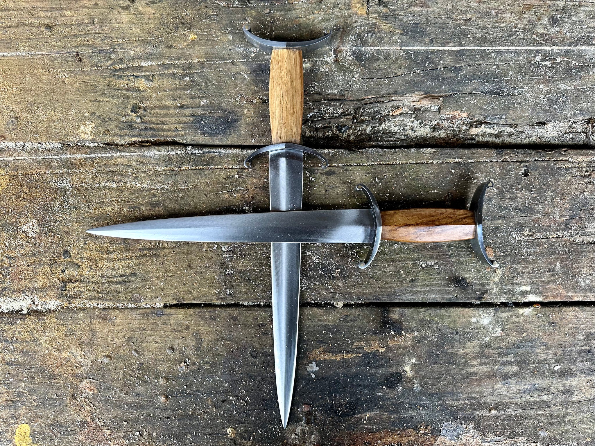 Antennae Medieval Quillon Dagger – Tod Cutler