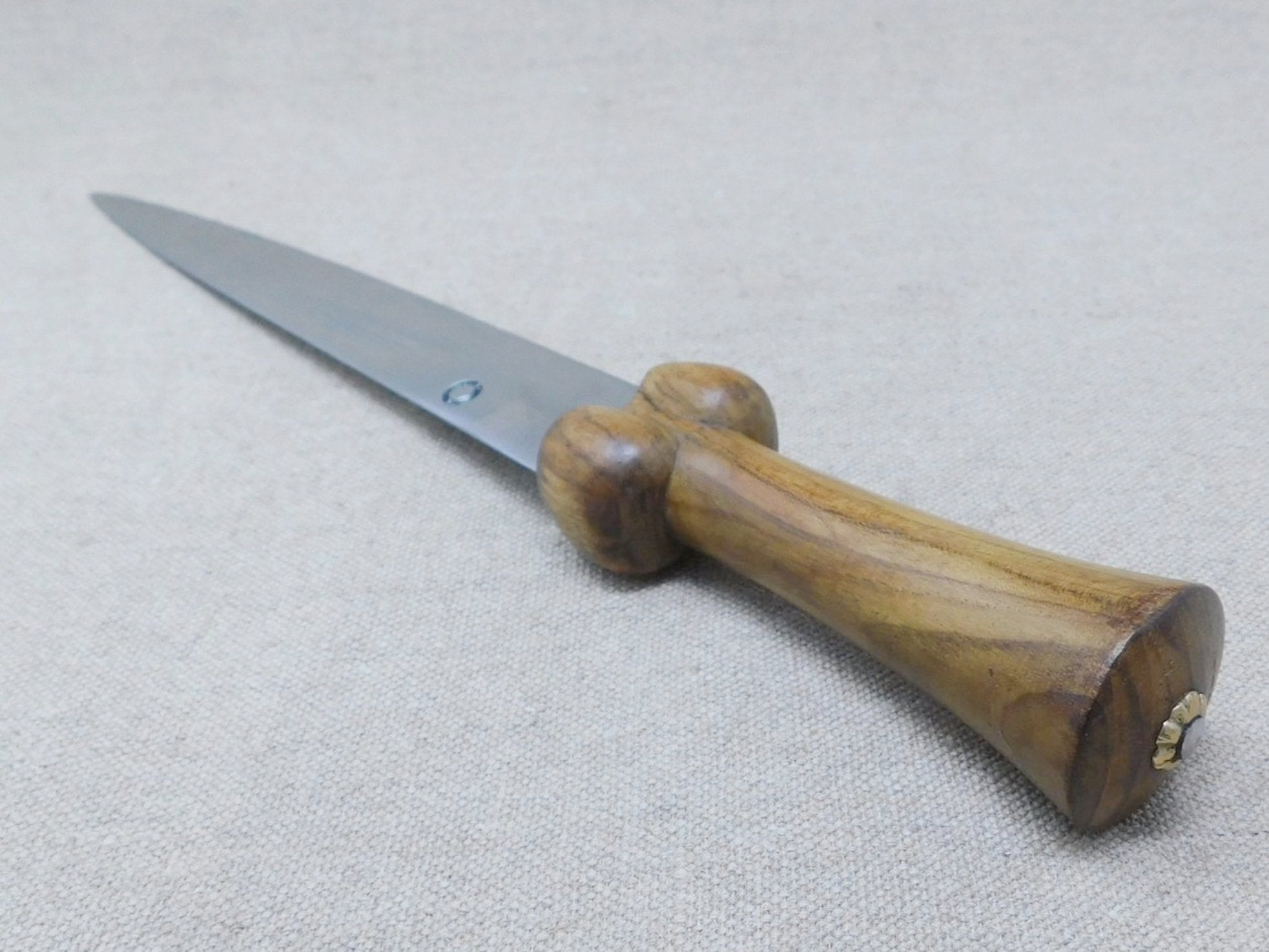 Medieval Daggers - Low Status Bollock Dagger - Tod Cutler