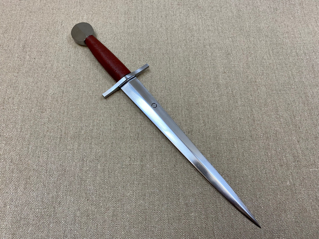 Medieval Daggers - Quillon Dagger - Tod Cutler