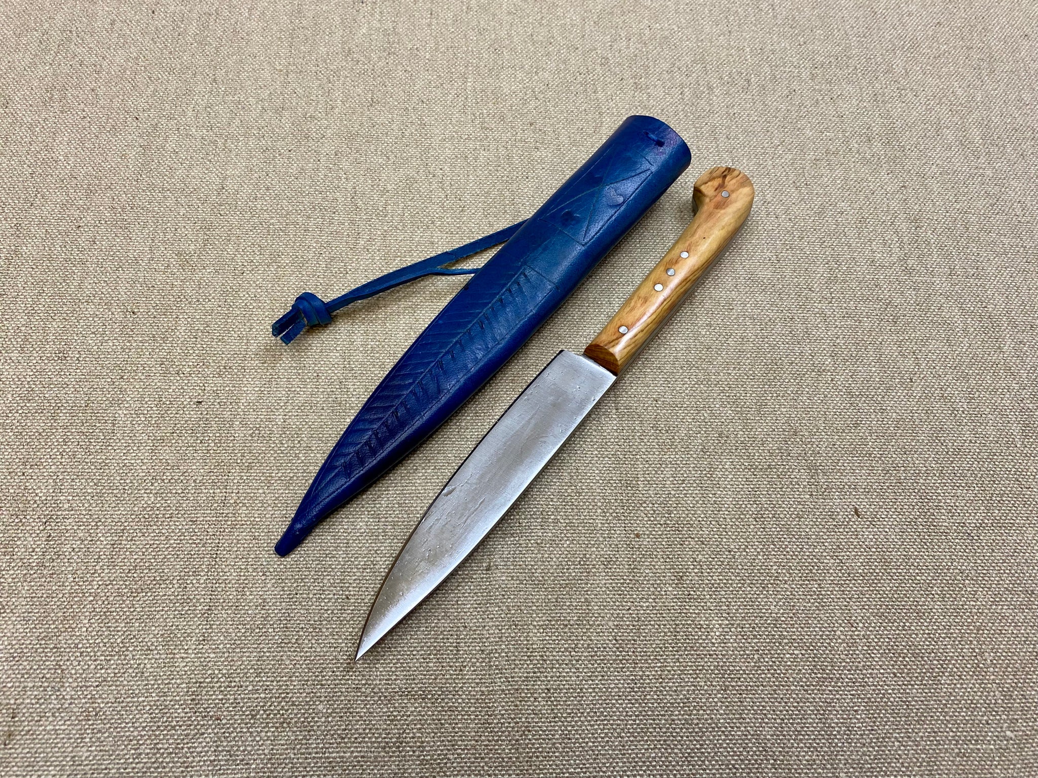 Medieval Eating Knives - Tod Cutler